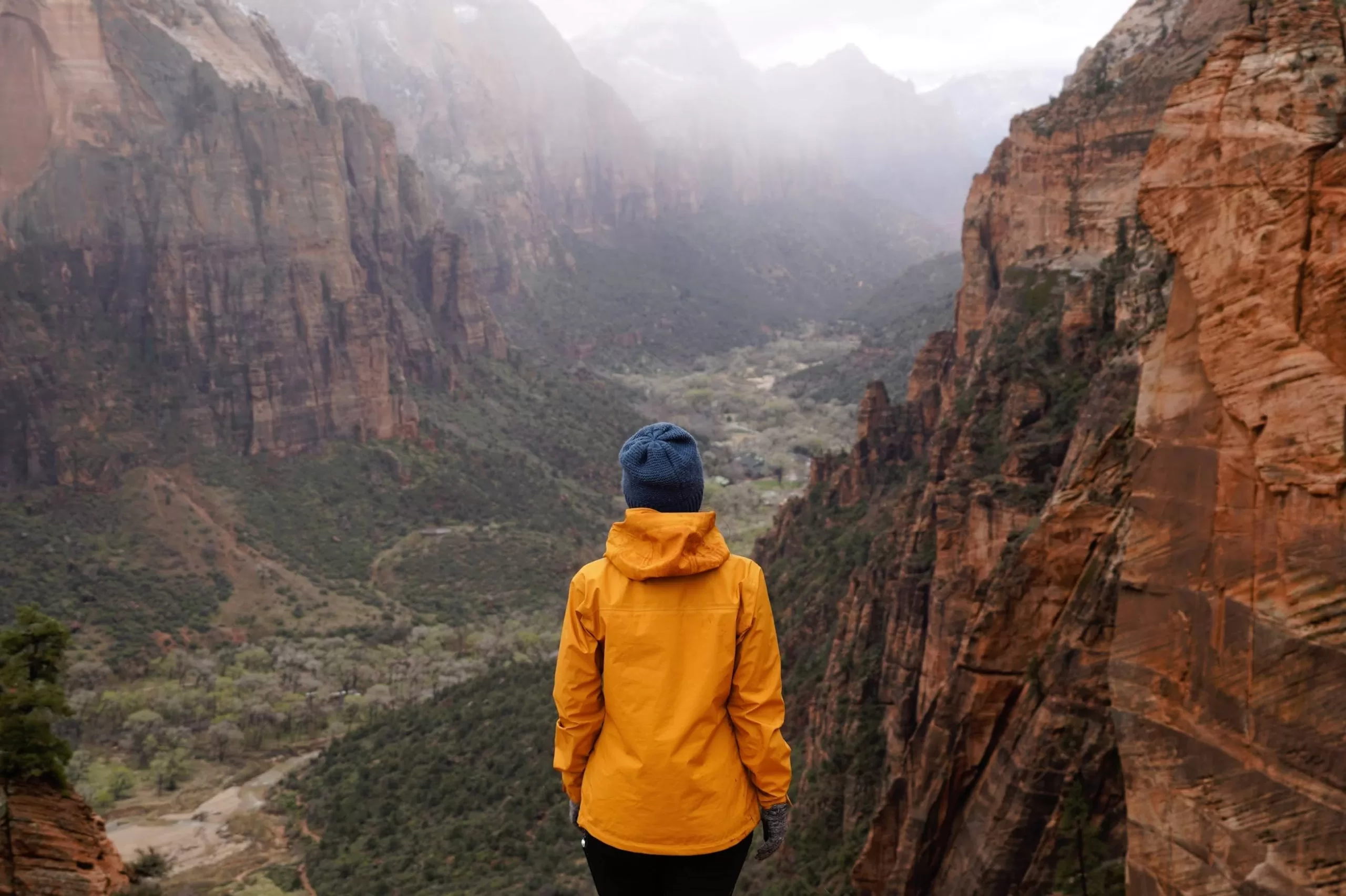 Hiking Angels Landing with a Fear of Heights